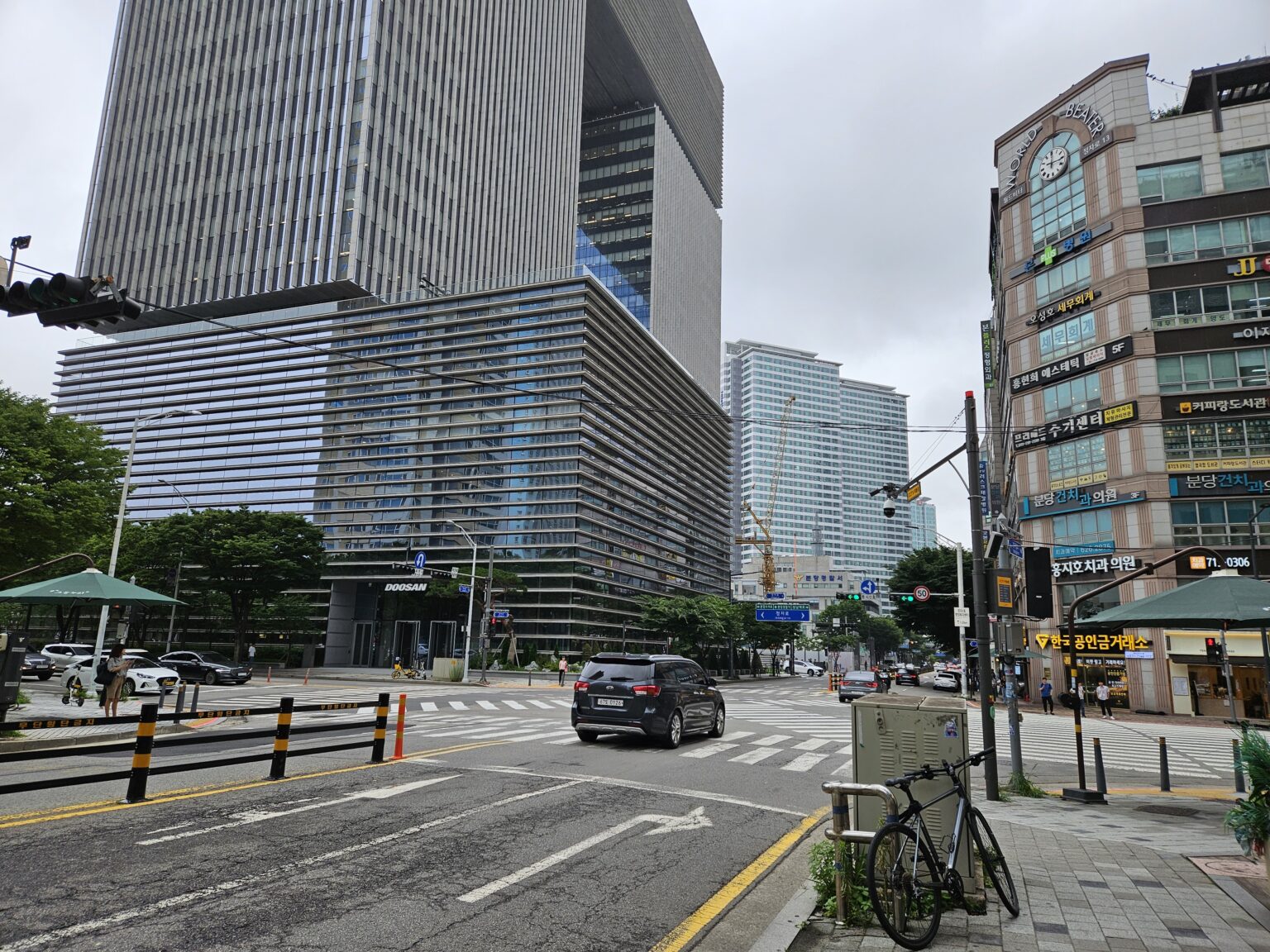 새로 오픈한 ‘리사르커피 분당점’ 소개와 근무 후기(+점장님 인터뷰) – LEESAR Inc.